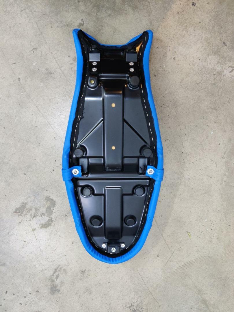 Unit Garage BMW R9T/ RNineT Scrambler Seat. , Motorcycles, Motorcycle ...