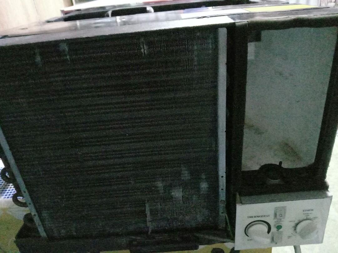 Condura aircon (Non-inverter), TV & Home Appliances, Air Conditioning ...