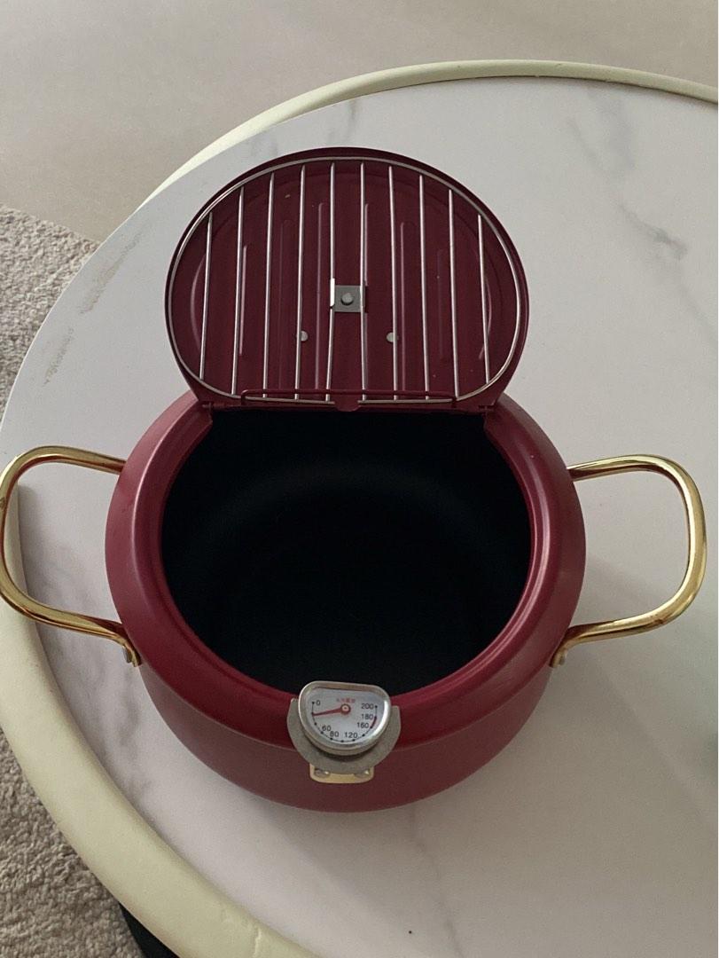Deep fry pot with thermometer, Furniture & Home Living, Kitchenware ...