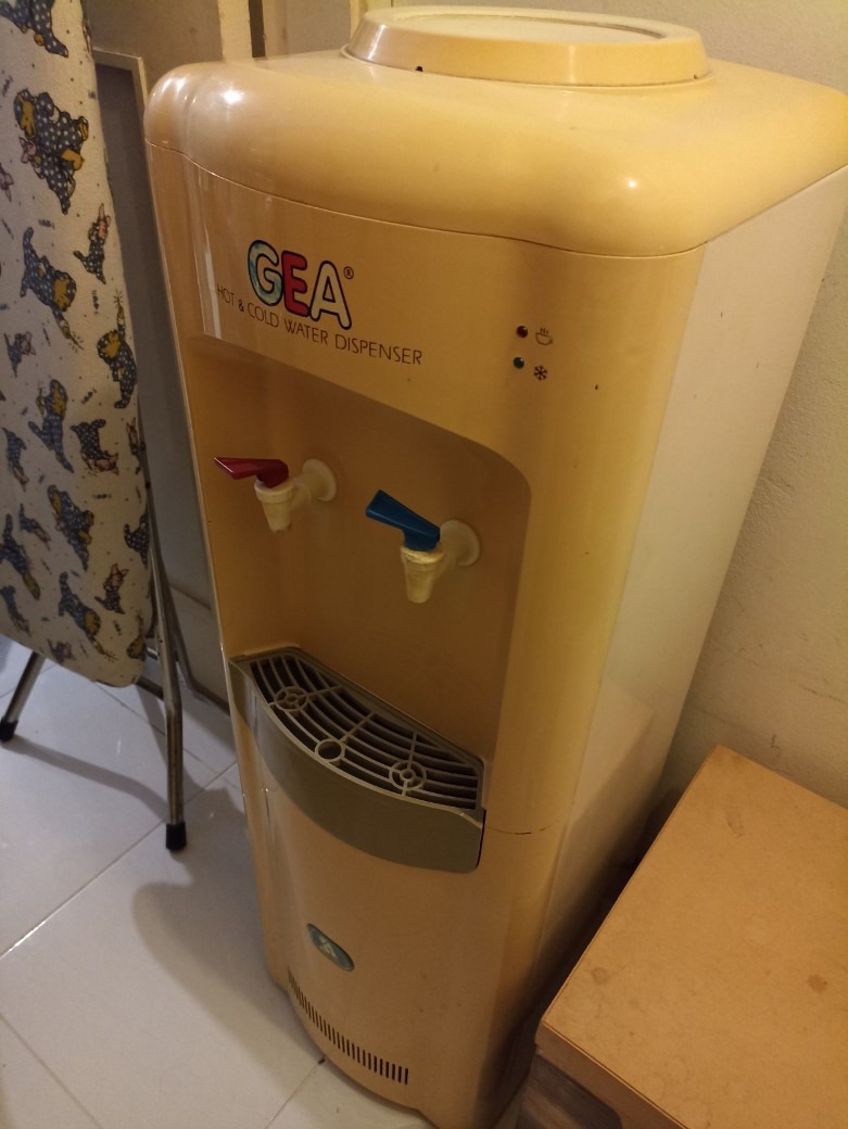 Dispenser GEA, Elektronik, Lainnya di Carousell