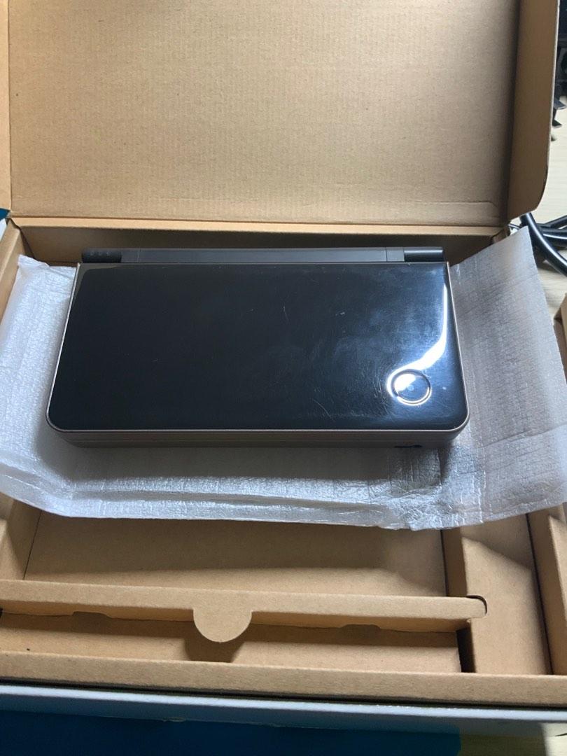 DSi XL, Video Gaming, Video Game Consoles, Nintendo on Carousell