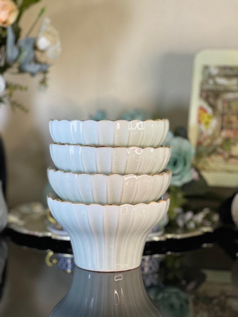 4 ELEGANT WHITE FLUTED SCALLOP RIM BOUILLON BOWLS, Furniture & Home ...