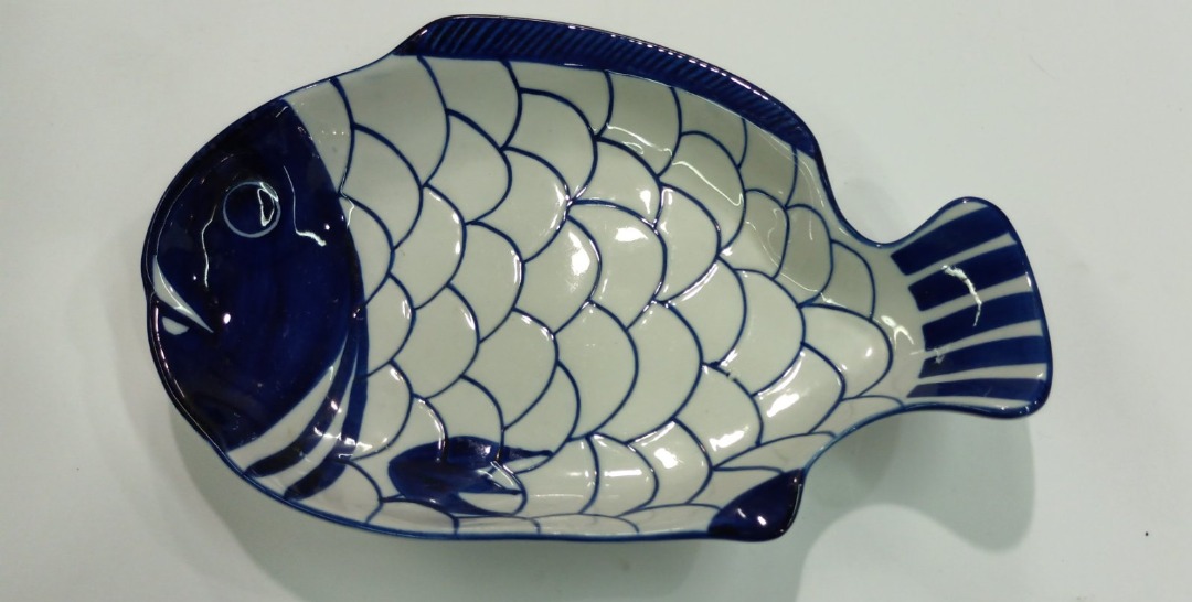 Happy Face Fish Serving Plate, Furniture & Home Living, Kitchenware ...