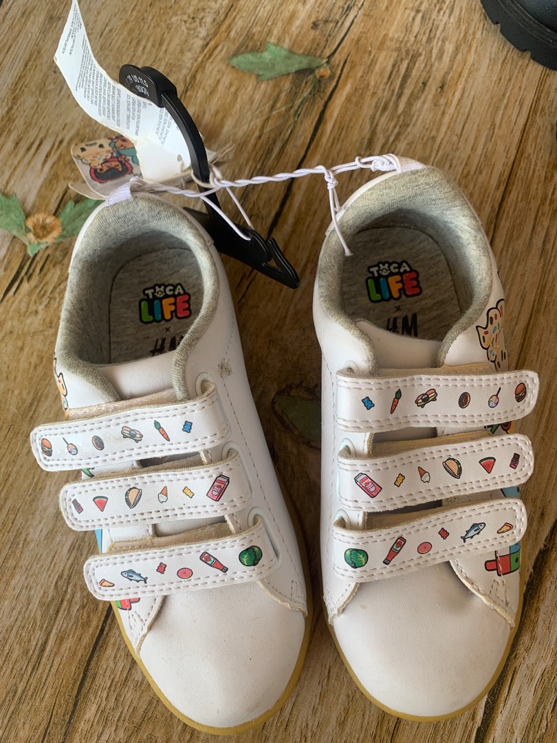 H&M Toca Life White Shoes, Babies & Kids, Babies & Kids Fashion on ...