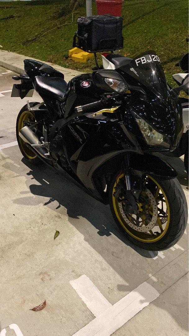HONDA CBR1000RR, Motorcycles, Motorcycles for Sale, Class 2 on Carousell
