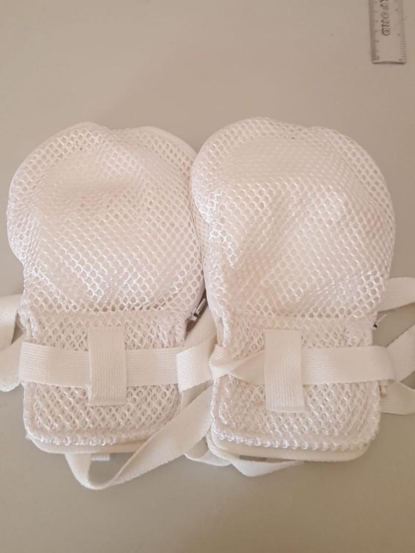 Hospital grade hand mittens, Beauty & Personal Care, Hands & Nails on ...