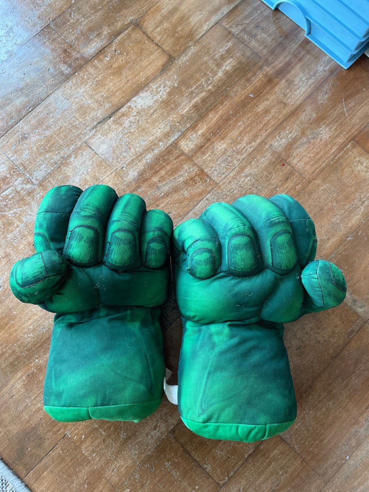 Hulk gloves, Hobbies & Toys, Toys & Games on Carousell