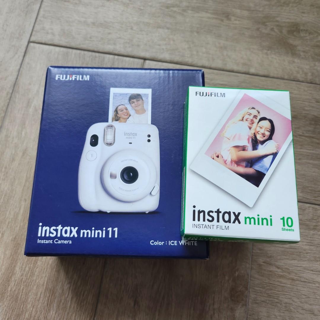 Instax Mini 11 + film, Photography, Cameras on Carousell