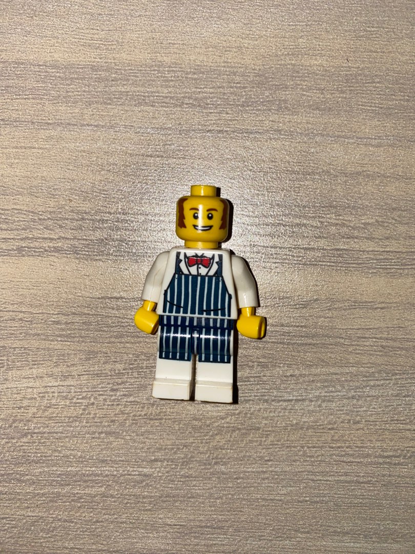 Lego waitress figure original, Toys & Collectibles, Mainan di Carousell