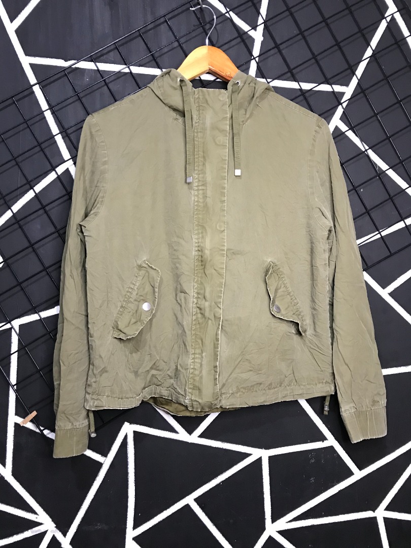 L.O.G.G jacket, Women's Fashion, Coats, Jackets and Outerwear on Carousell