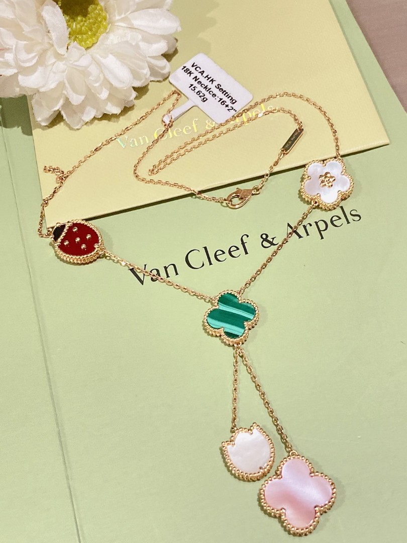 Lucky Spring VCA Necklace Hk, Women's Fashion, Jewelry & Organizers ...