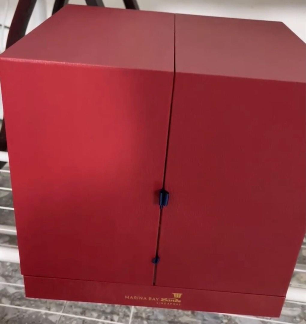 MBS Mooncake box Marina Bay sands, Women's Fashion, Jewelry ...