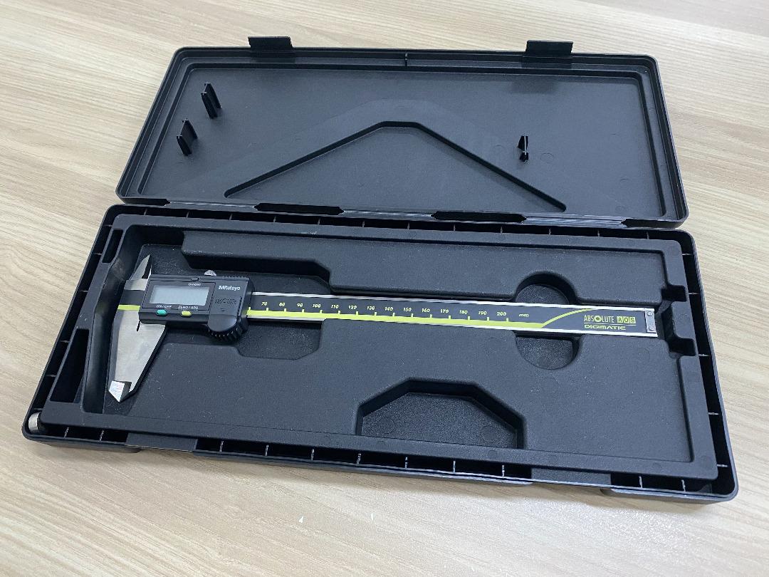 Mitutoyo Vernier Caliper, Furniture & Home Living, Home Improvement ...