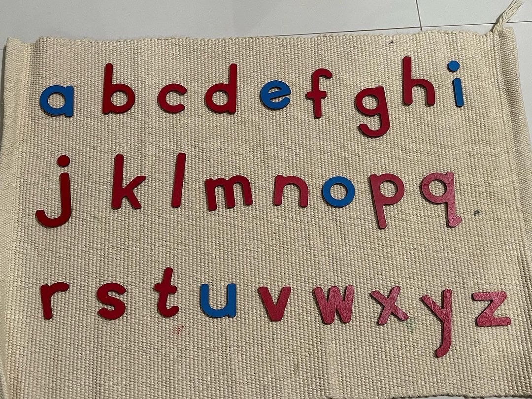 Movable alphabets with Mat (No tray), Hobbies & Toys, Toys & Games on ...