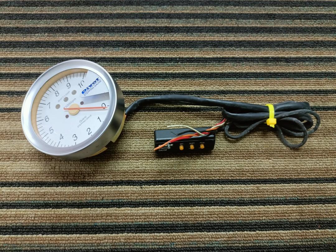 Pivot STEPPING GAUGE Tachometer, Auto Accessories on Carousell