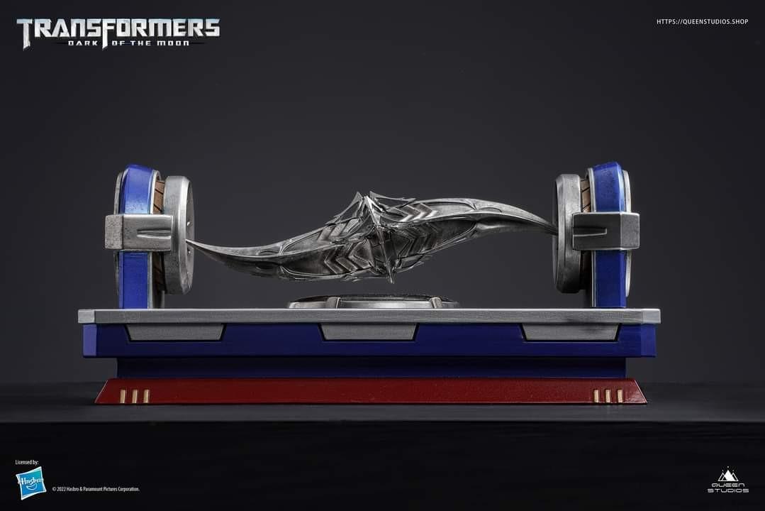 Queen Studio Optimus Prime Bust, Hobbies & Toys, Toys & Games on Carousell