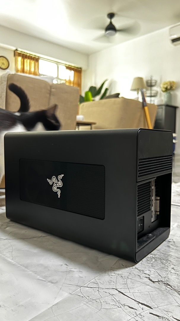 Razer Core X External Graphics Enclosure (eGPU) with Sapphire Pulse ...
