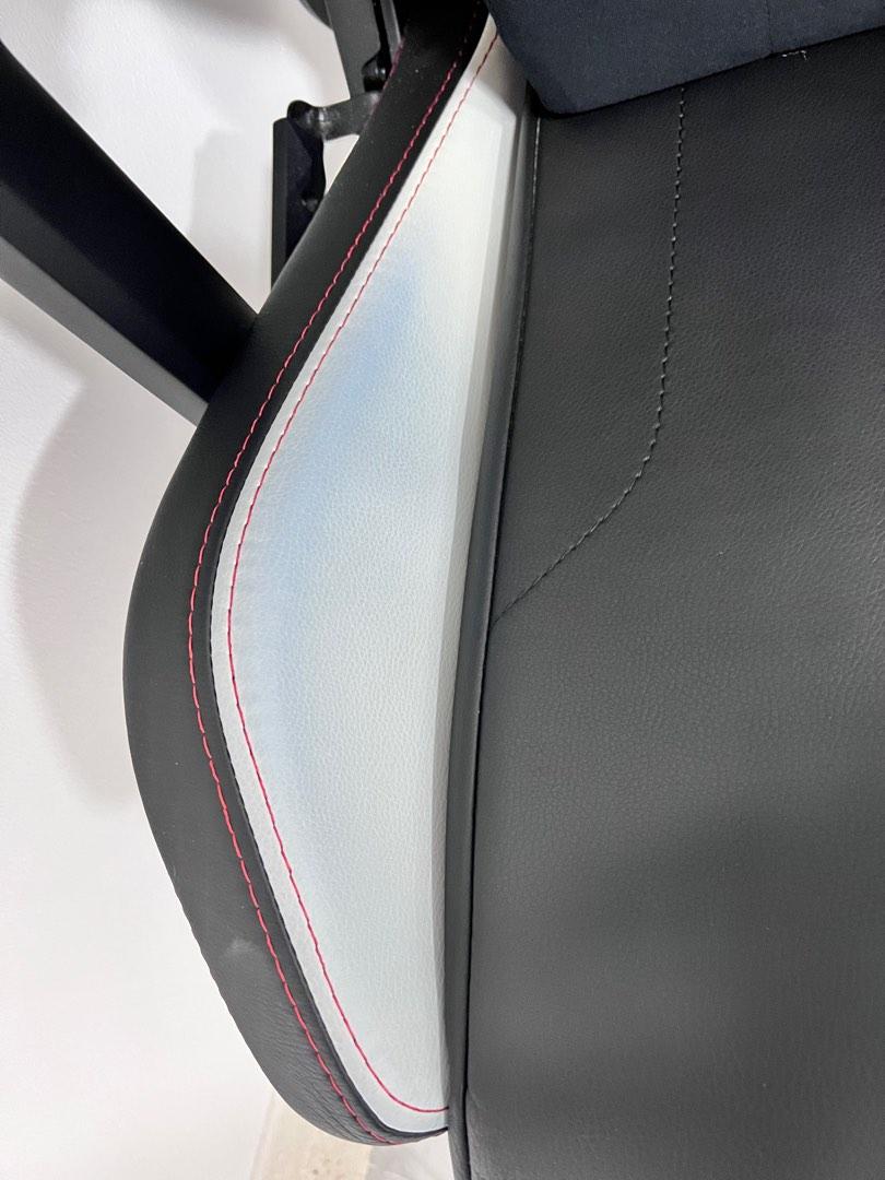 Secret Lab OMEGA 2020 Classic, Furniture & Home Living, Furniture ...