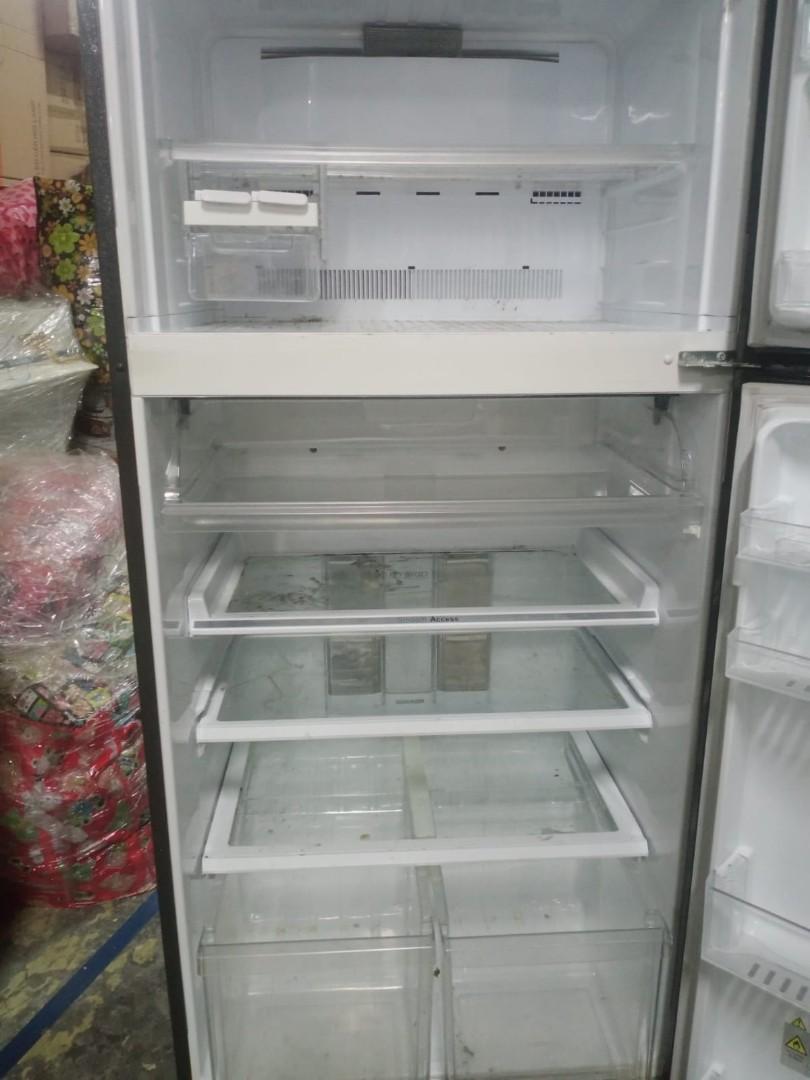 Sharp fridge| 585L | double door!, TV & Home Appliances, Kitchen ...