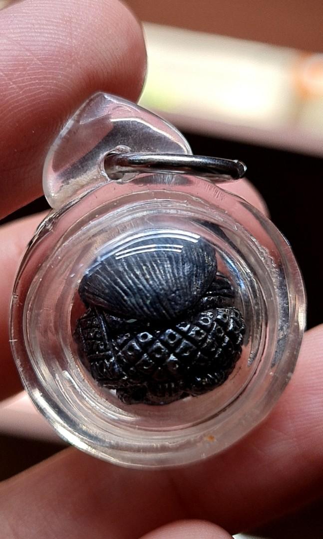 Thai amulet lookaom nangkwak Lp Rod, calling wealth lucky fortune good ...