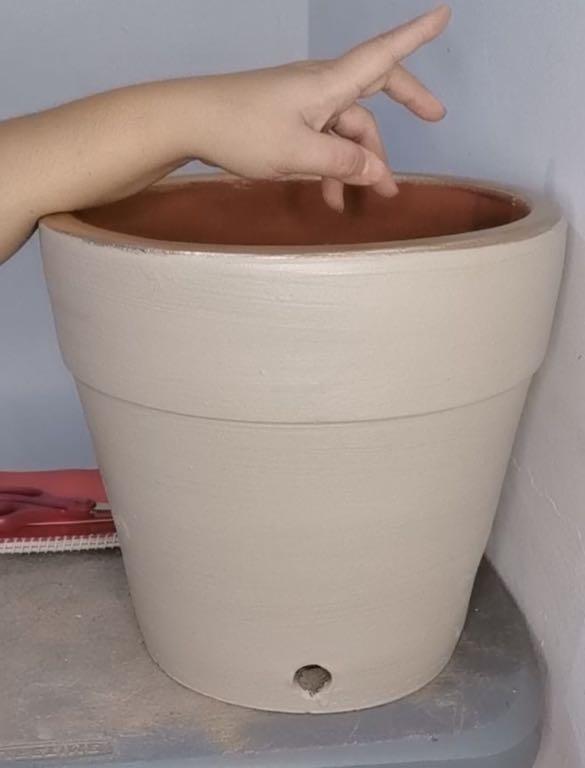 Traditional Clay Pot 12x12 inches, Furniture & Home Living, Gardening ...