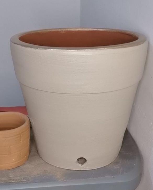 Traditional Clay Pot 12x12 inches, Furniture & Home Living, Gardening ...