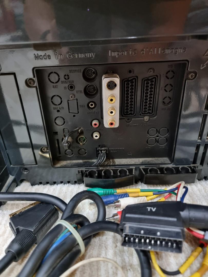 Vintage CRT TV Loewe Articos 32in, TV & Home Appliances, TV ...