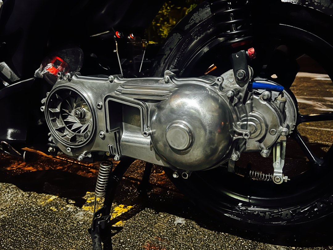 Aerox Crankcase Polish Motorcycles Motorcycle Accessories On Carousell