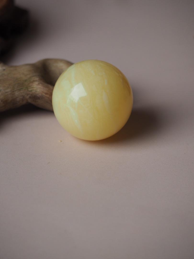 Big Natural Milk Amber Ball/ Globe with Certificate 37mm, Women's ...