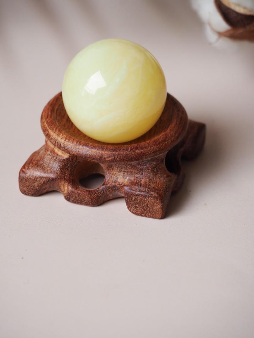 Big Natural Milk Amber Ball/ Globe with Certificate 37mm, Women's ...