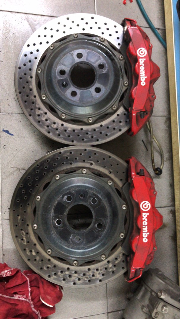 Brembo GT6 6 pot celiper, Car Accessories, Accessories on Carousell