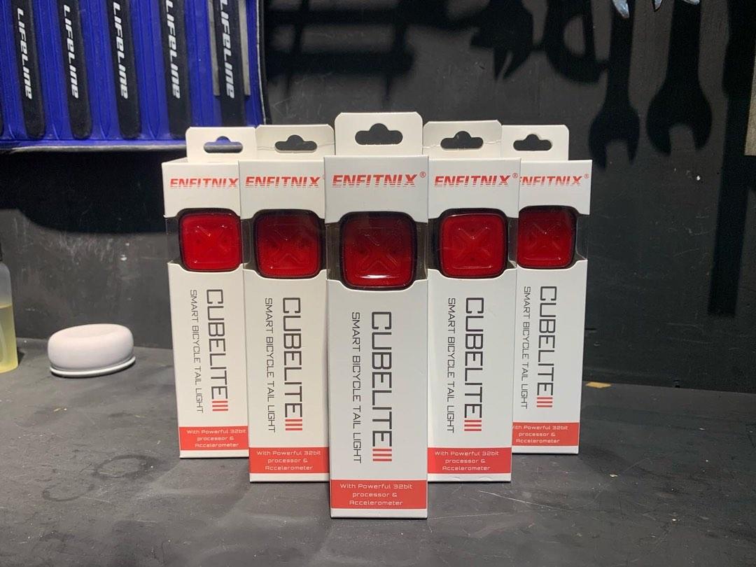 ENFITNIX CUBELITE III 自行車智能感應尾燈, 運動產品, 單車及配件, 單車 - Carousell