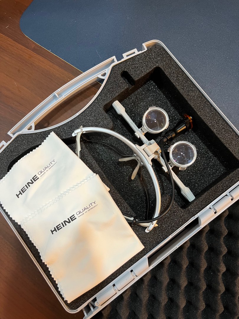 Heine 2.5 x 520 S Frame Dental Surgical Loupes with Light + 2 Batteries ...