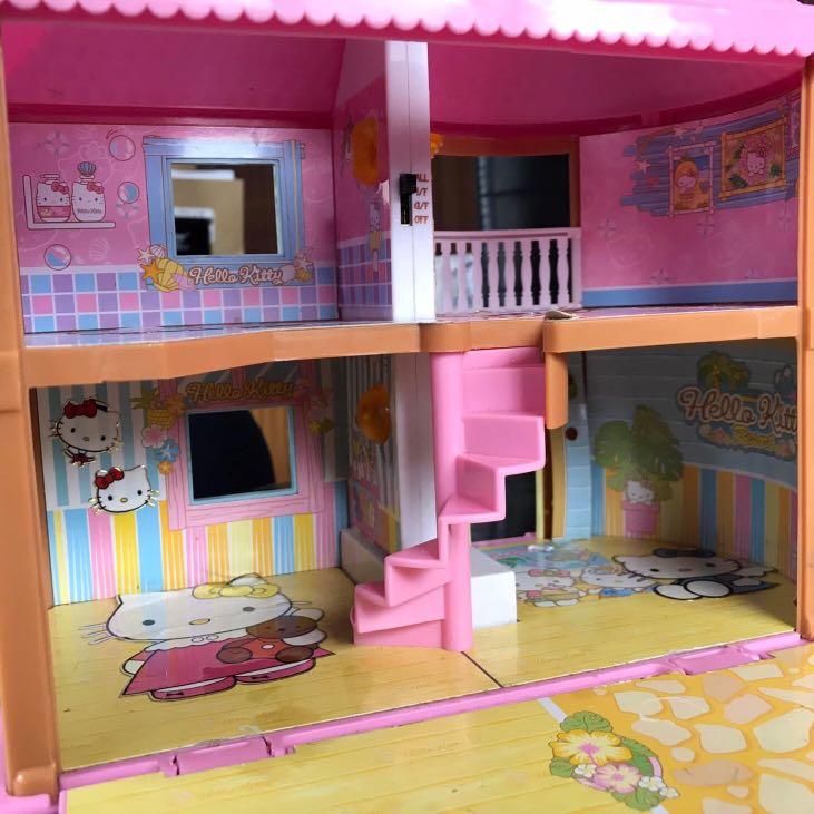 HELLO KITTY DOLL HOUSE BIG SIZE, Hobbies & Toys, Toys & Games on Carousell