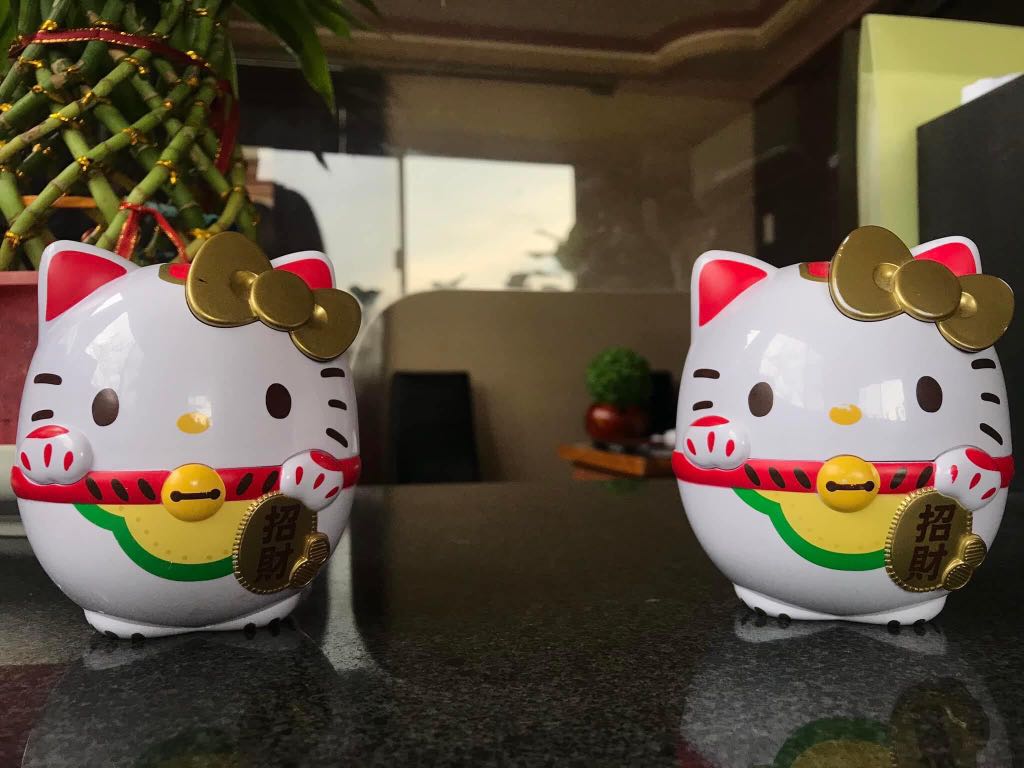 HELLO KITTY LUCKY CAT, Hobbies & Toys, Memorabilia & Collectibles ...