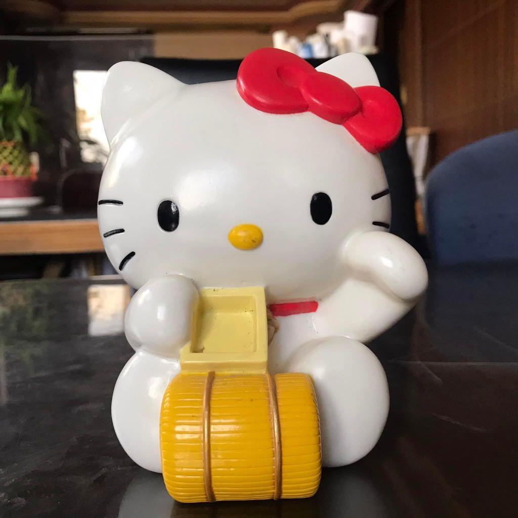 HELLO KITTY LUCKY CAT COIN BANK, Hobbies & Toys, Memorabilia ...