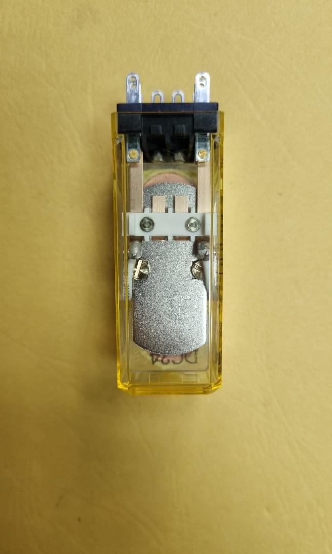 Idec RY2KS-U Latching Relay DC24V, TV & Home Appliances, Electrical ...