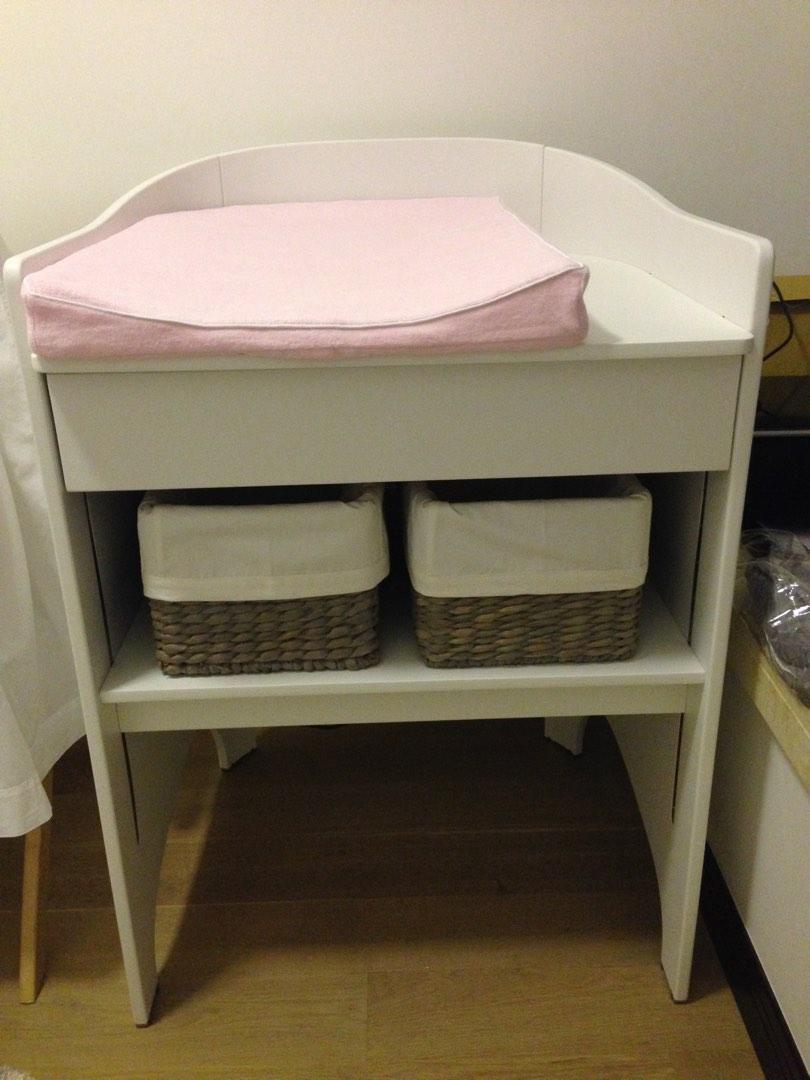 Leander Cot & Changing table, Babies & Kids, Baby Nursery & Kids ...