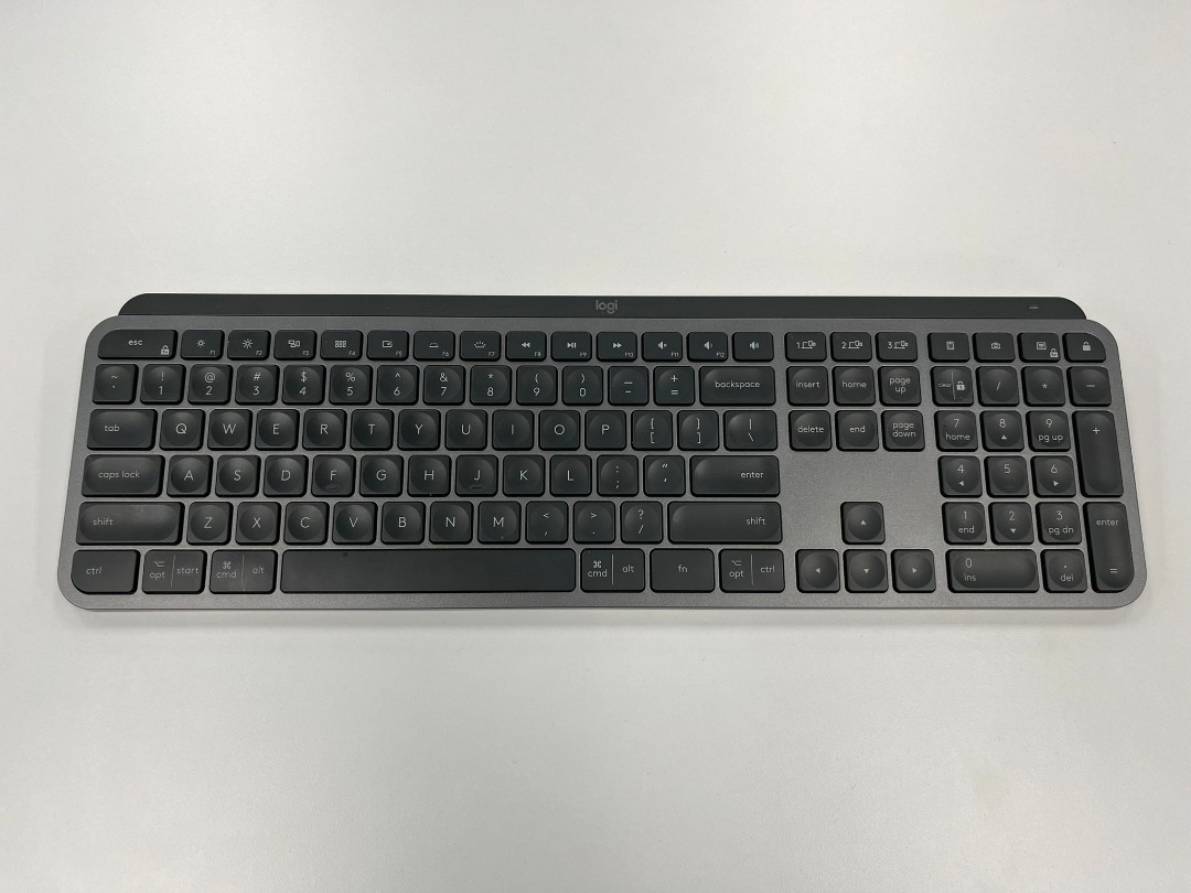 Logitec MX Keys Bluetooth Keyboard, 電腦＆科技, 電腦周邊及配件, 電腦鍵盤及相關產品 - Carousell