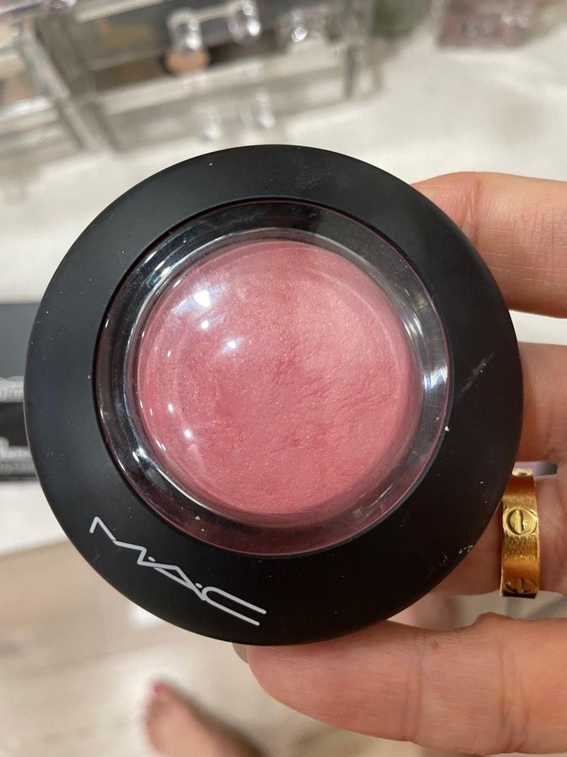 Mac blusher on Carousell