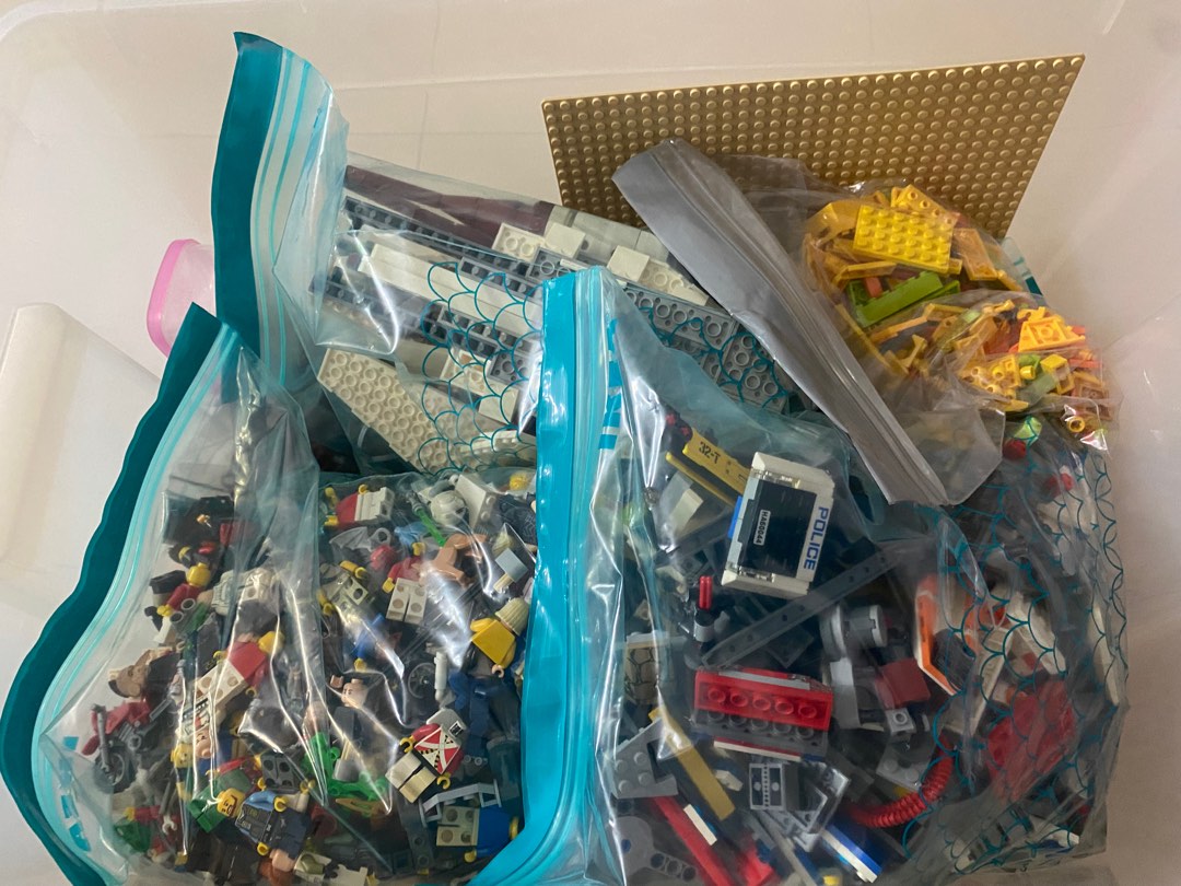 Mega LEGO clearance, Hobbies & Toys, Toys & Games on Carousell