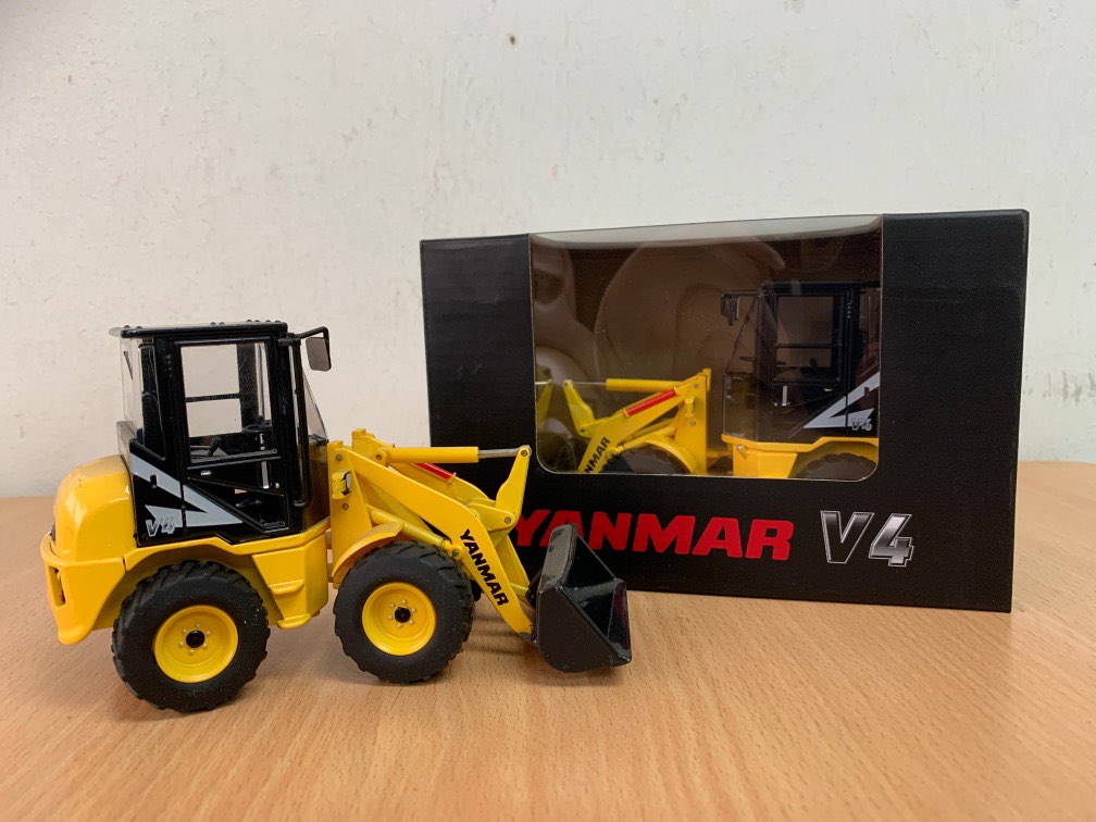 Miniature wheel loader, Hobbies & Toys, Memorabilia & Collectibles, Fan ...