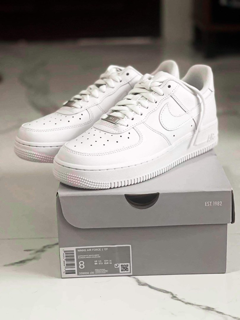 NIKE AF1 triple white, Men's Fashion, Footwear, Sneakers on Carousell