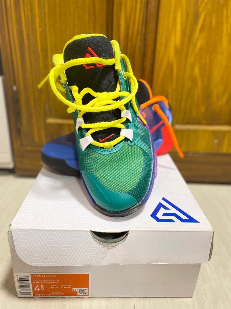 Nike Freak, Babies & Kids, Babies & Kids Fashion on Carousell