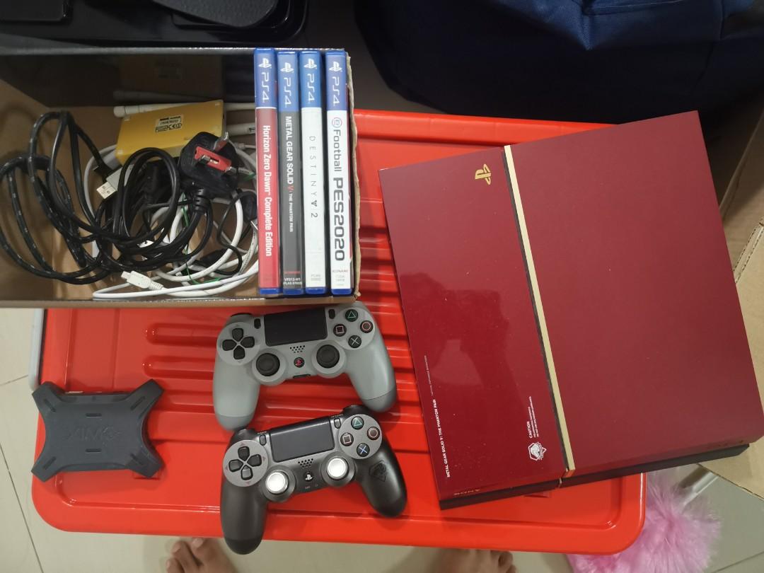 PlayStation 4 Phantom Pain limited edition set with 2 dual controller ...