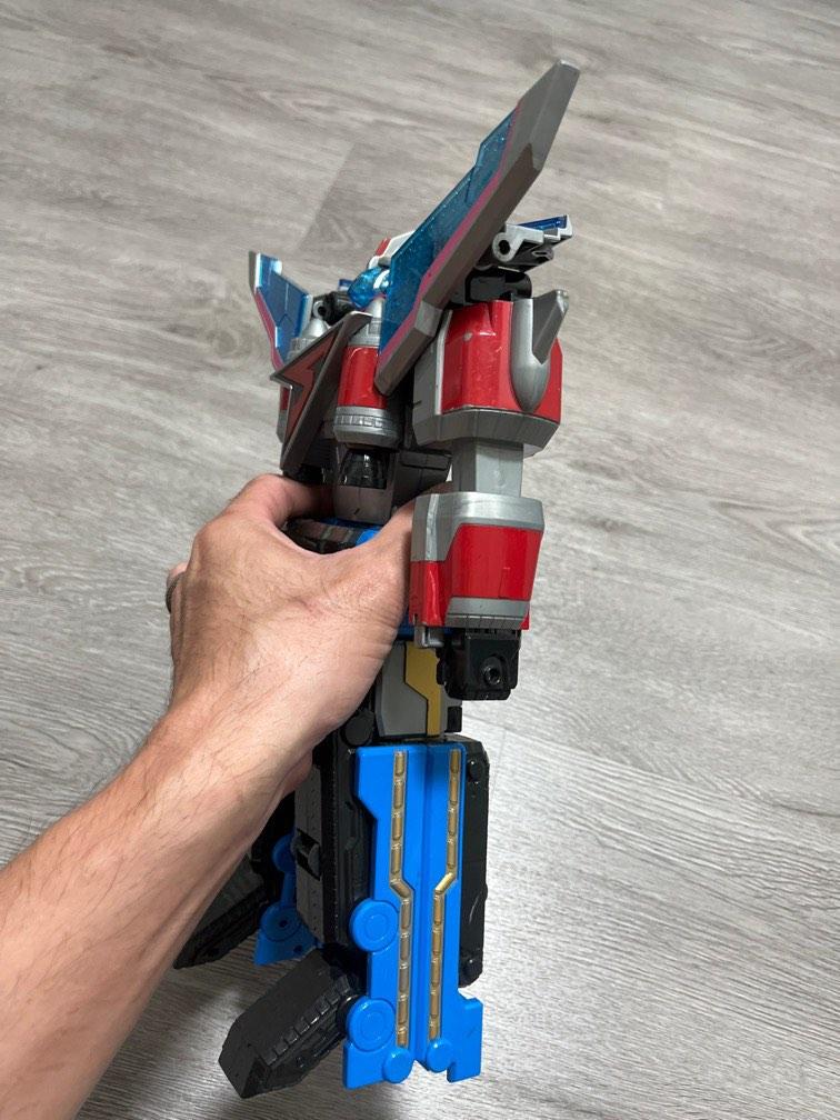 Robot toy (Not transformer)Solar saver , Hobbies & Toys, Toys & Games ...