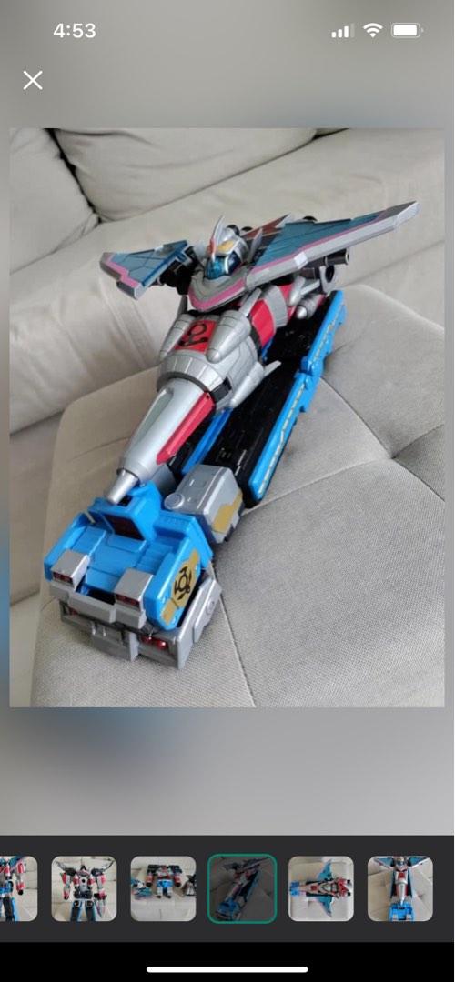 Robot toy (Not transformer)Solar saver , Hobbies & Toys, Toys & Games ...