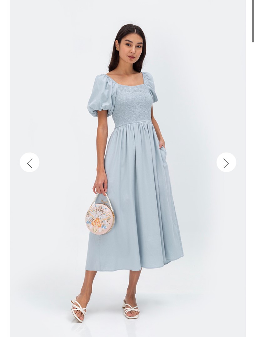 ROSALINE SWEETHEART SMOCKED MAXI DRESS, Women's Fashion, Dresses & Sets ...