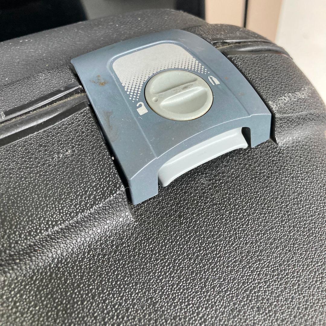 Samsonite F'Lite GT Suitcase, Hobbies & Toys, Travel, Luggage on Carousell