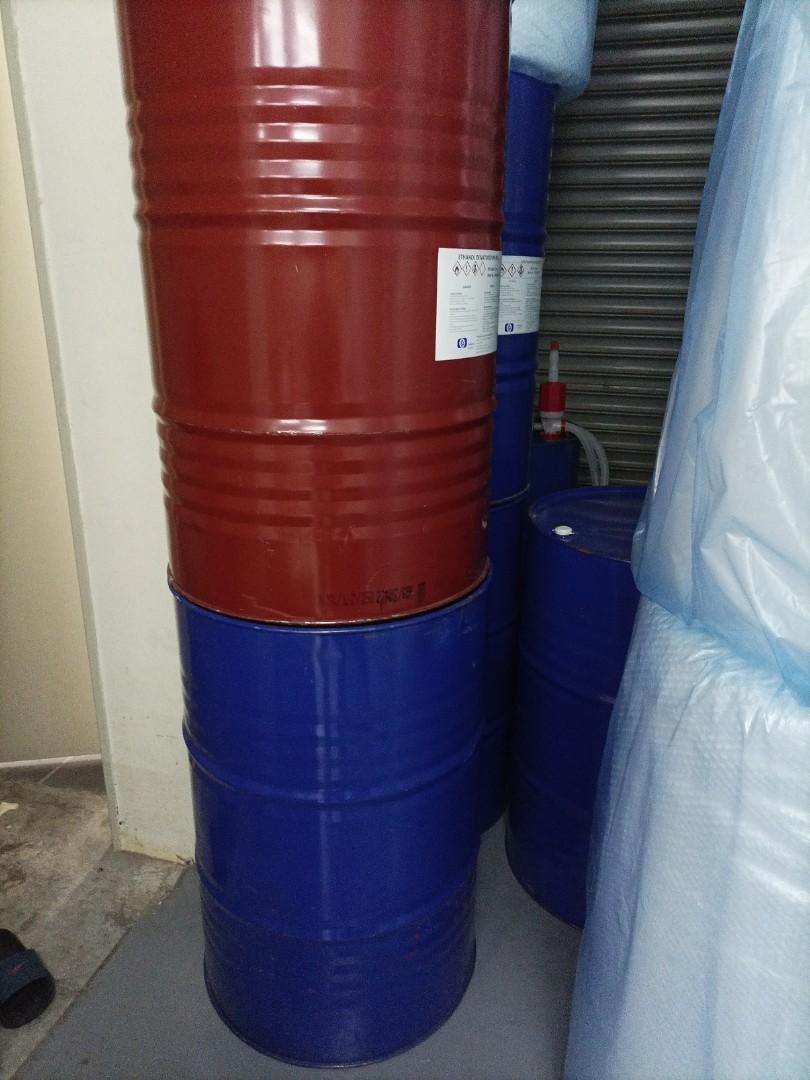 Tong drum 205L used Saujana puchong..besi n plastic, Furniture & Home ...